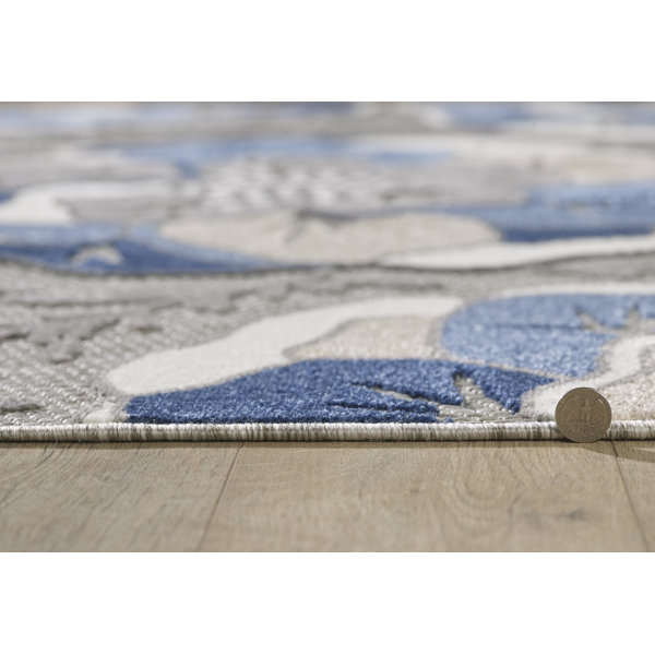 Lark Manor Tapis intérieur / extérieur gris / bleu tissé à la machine Floral et Commentaires ...